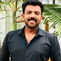 Azeez Nedumangad - Movies, Biography, News, Age & Photos | BookMyShow