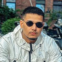 Dhanda Nyoliwala - Movies, Biography, News, Age & Photos | BookMyShow