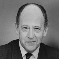 Earl Boen - Movies, Biography, News, Age & Photos | BookMyShow