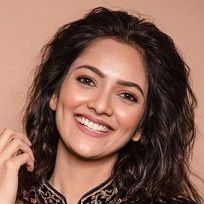 Susmita Chatterjee - Movies, Biography, News, Age & Photos | BookMyShow